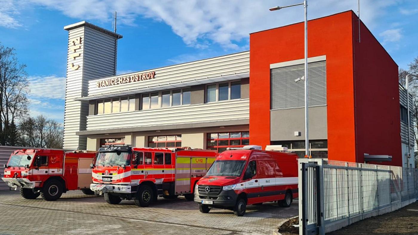Hasiči v Ostrově mají novou stanici! | ZAK.TV
